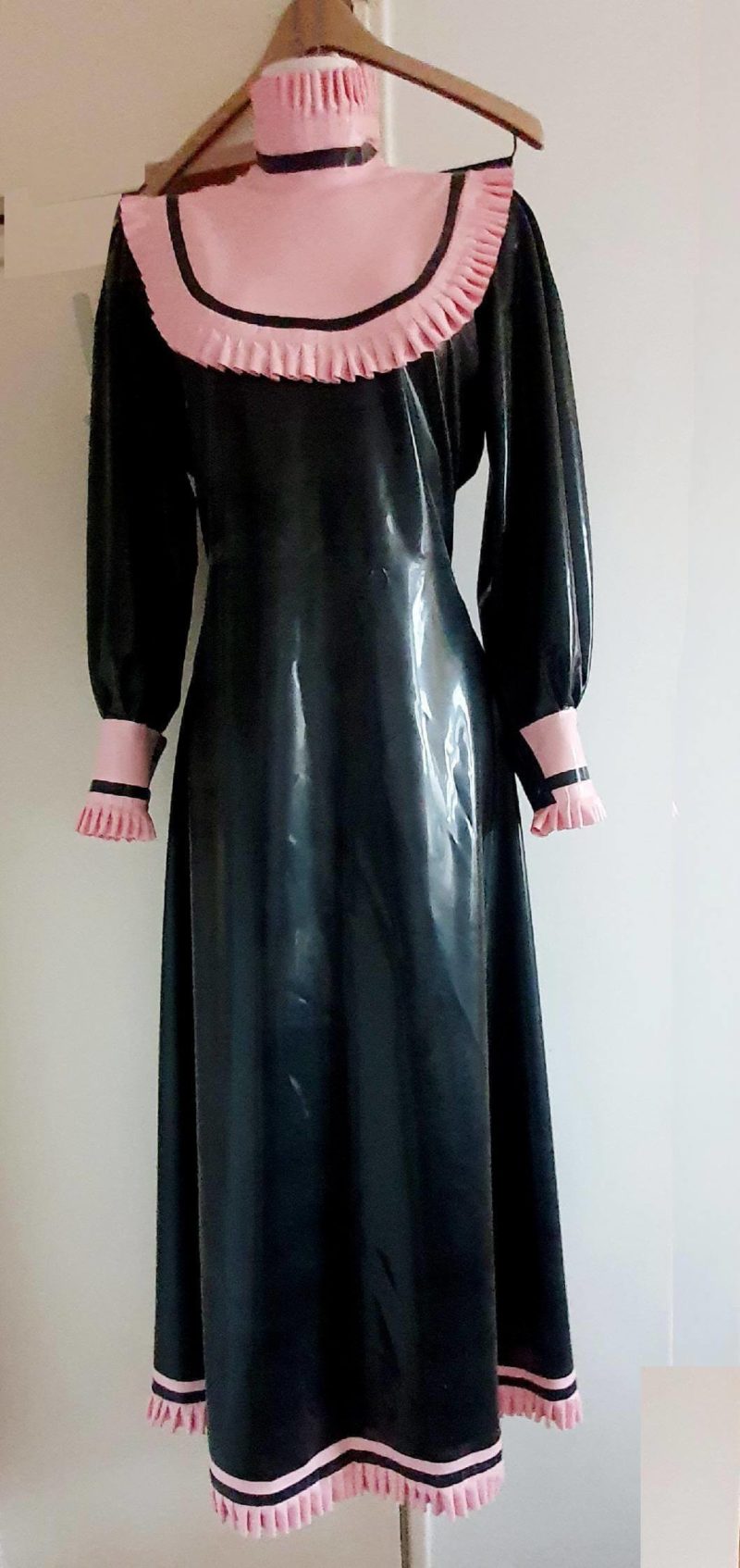 Chlorinated Latex Maid Dress - Miss Frederica - Latexandlovers
